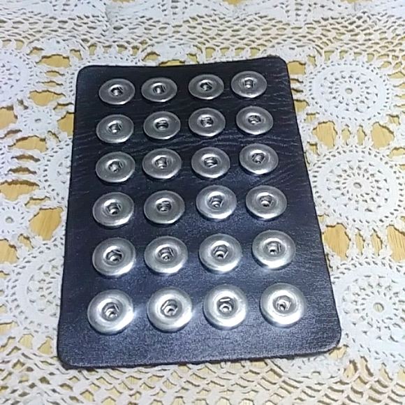 NWOT No Brand | Jewelry | Snap Button Display Snap Jewelry Display Snap ...